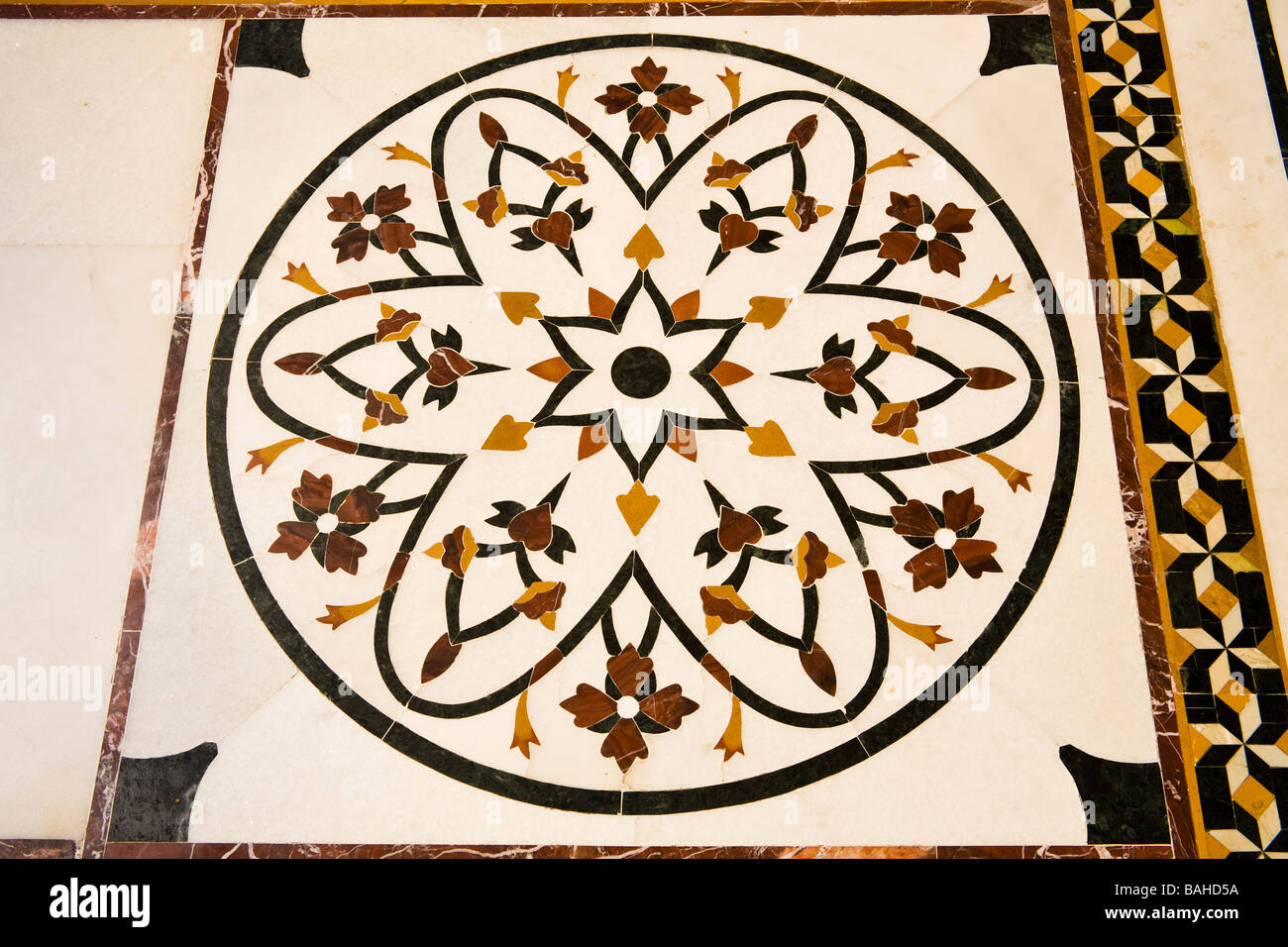 Indian inlay pattern hi-res stock photography and images - Alamy