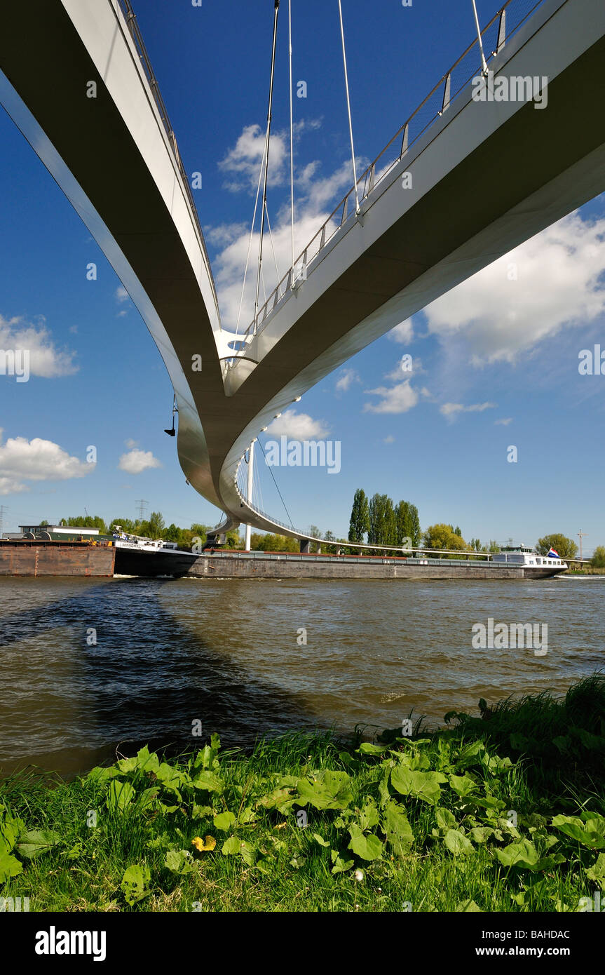 The Nescio Bridge in Amsterdam Stock Photo - Alamy
