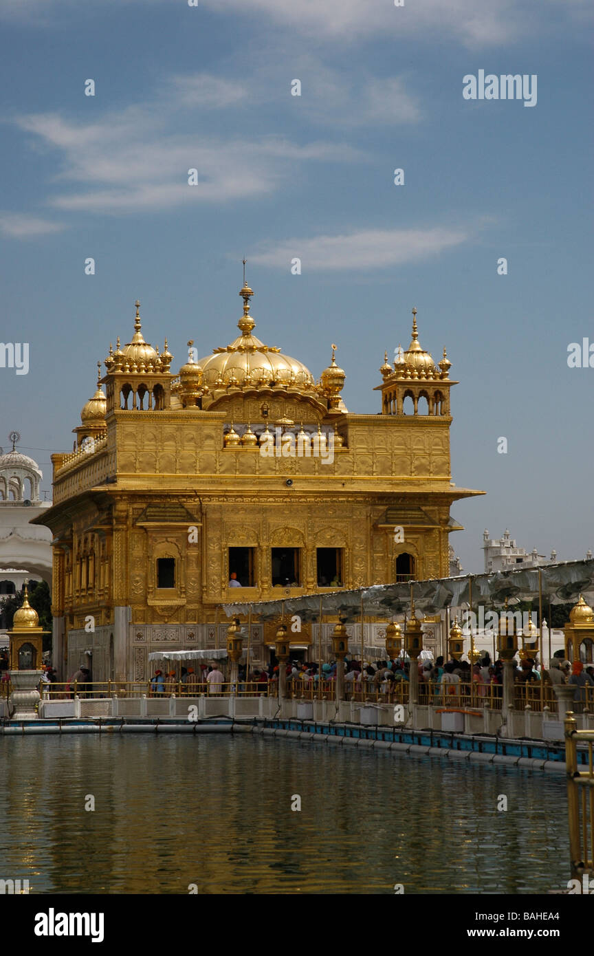 Golden temple amristar india hi-res stock photography and images - Alamy
