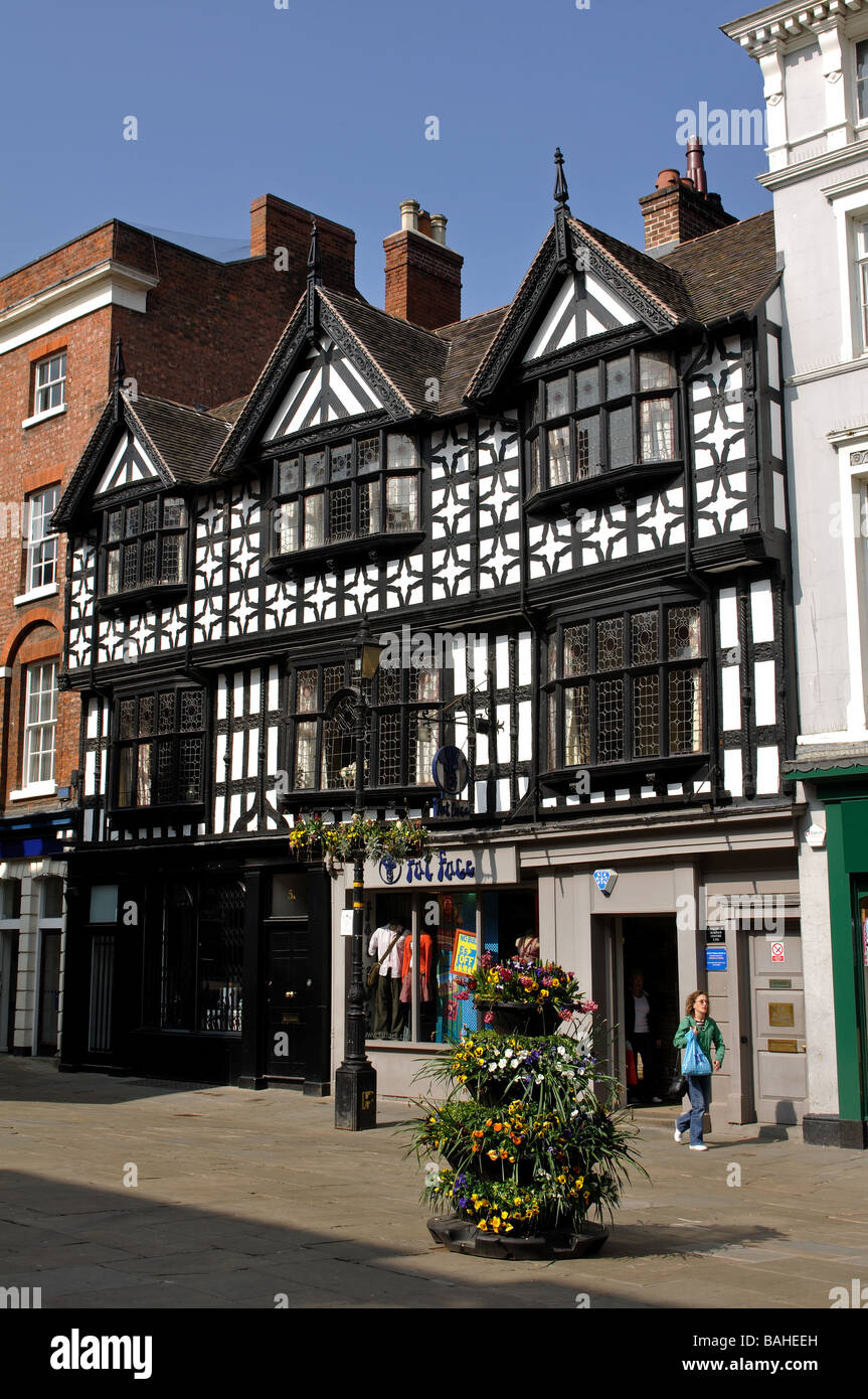 Midland half timbered building buildings hi-res stock photography and ...