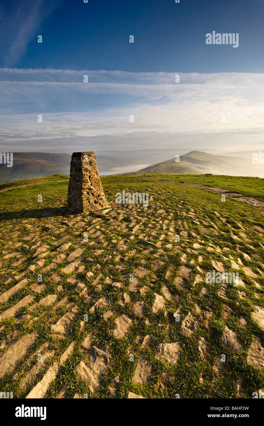 Mam Tor Edale Valley Derbyshire UK Stock Photo - Alamy