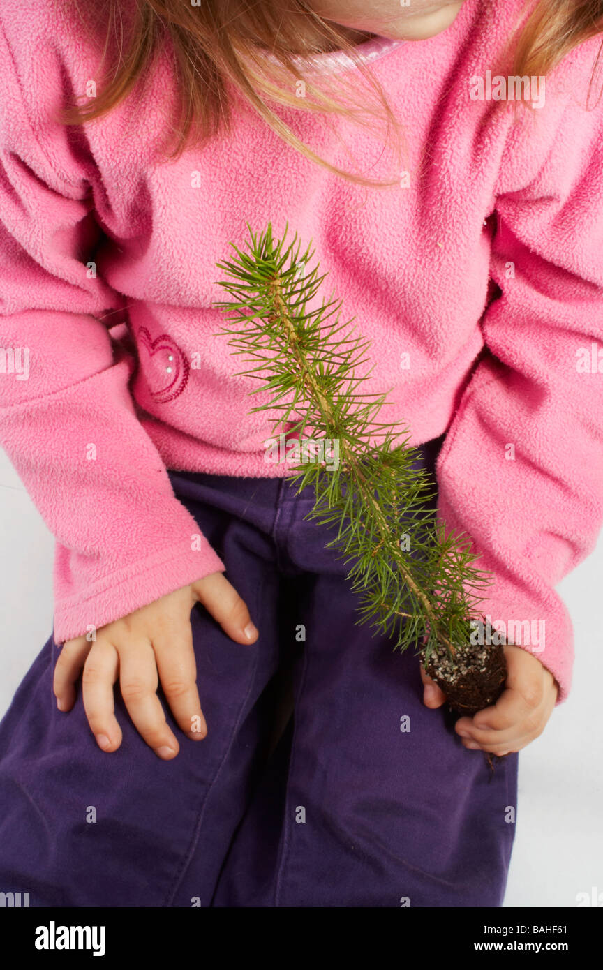 Kid make a photo to a tree hi-res stock photography and images - Alamy