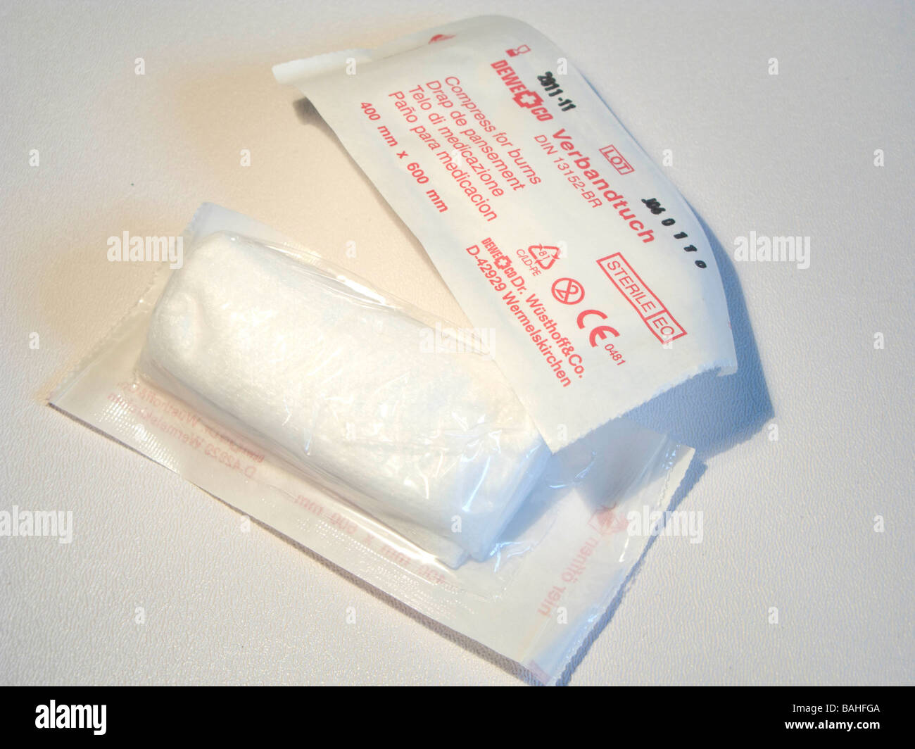 compress for burns Stock Photo - Alamy
