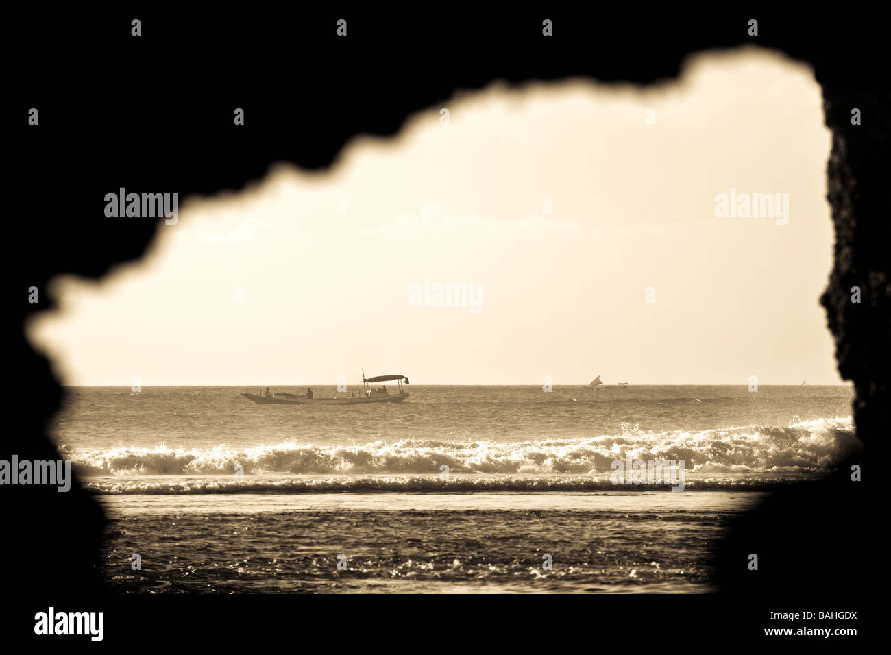 Indonesia, Bali. Uluwatu, The Cave. Boats Stock Photo - Alamy