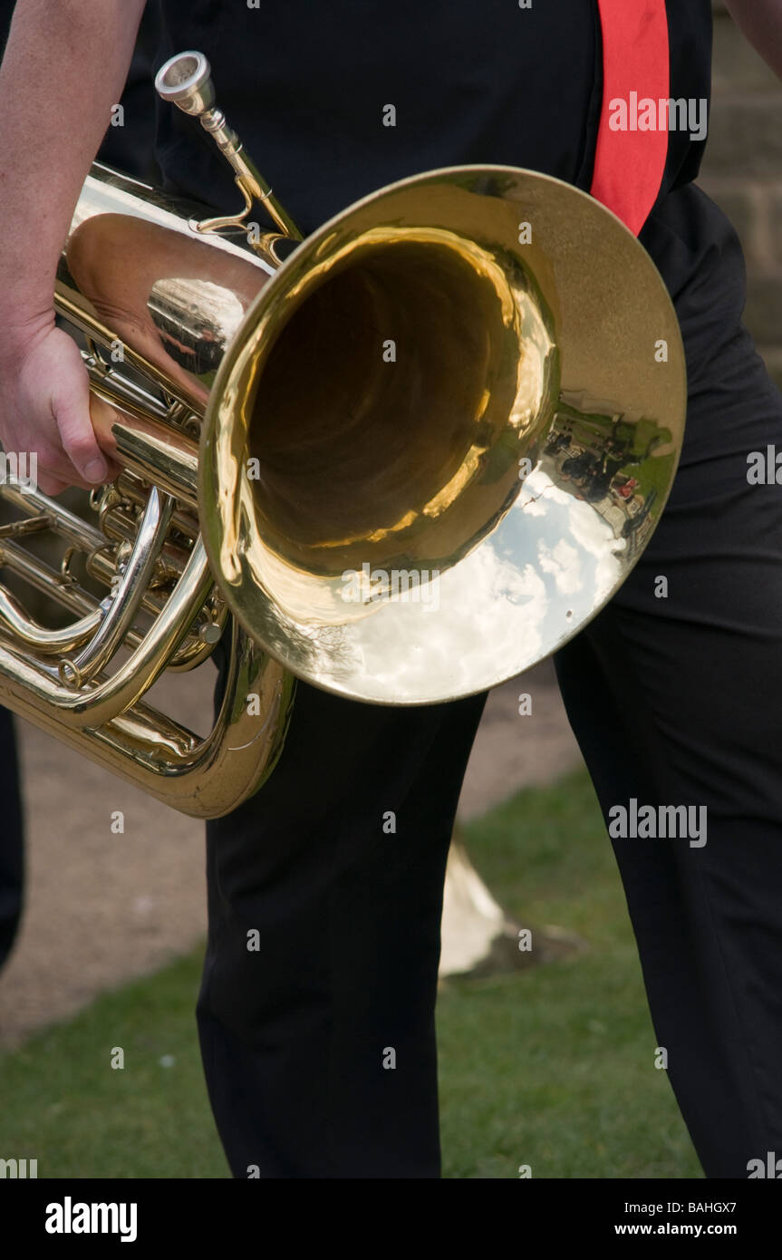 Brass musical instruments hi-res stock photography and images - Alamy