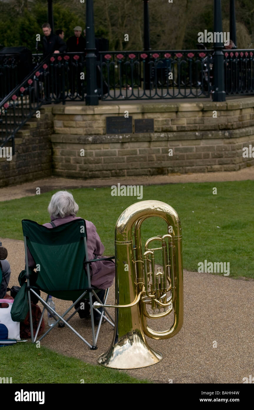 Brass musical instruments hi-res stock photography and images - Alamy
