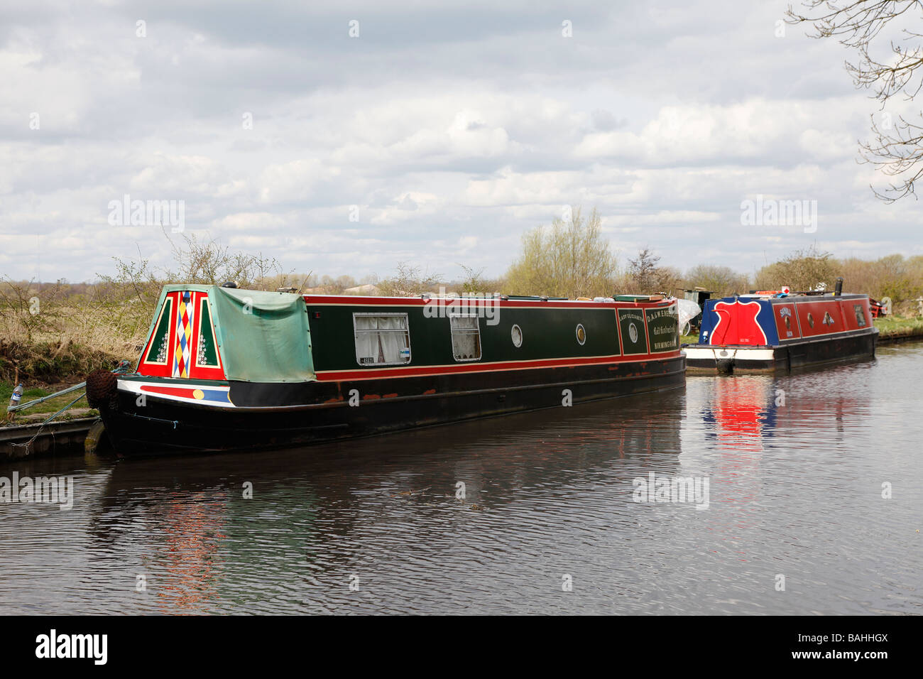Barges on canal hi-res stock photography and images - Alamy