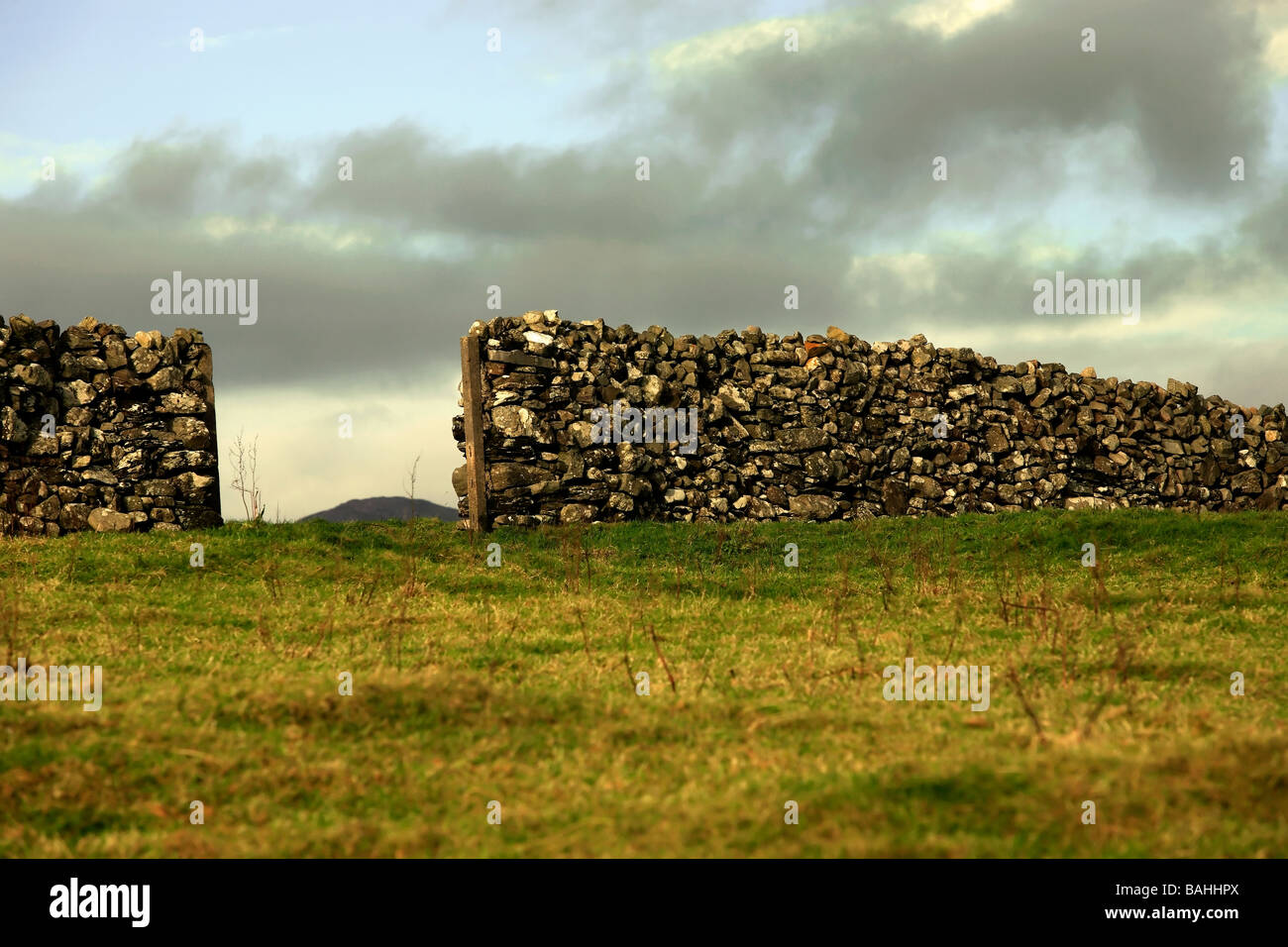 Stone Wall With Entrance Gateway Ireland Stock Photo - Alamy