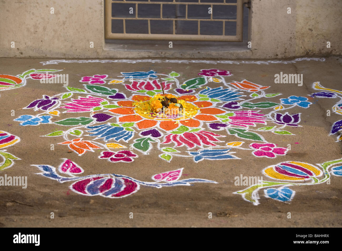 Rangoli festival designs in indian hi-res stock photography and images ...