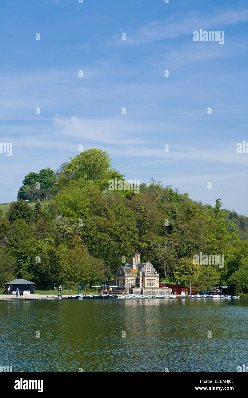 Swanbourne Lodge and Boating Lake in Spring. Arundel Park, Sussex, UK ...