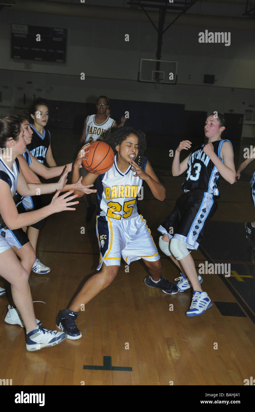 Girls high school basketball Stock Photo - Alamy
