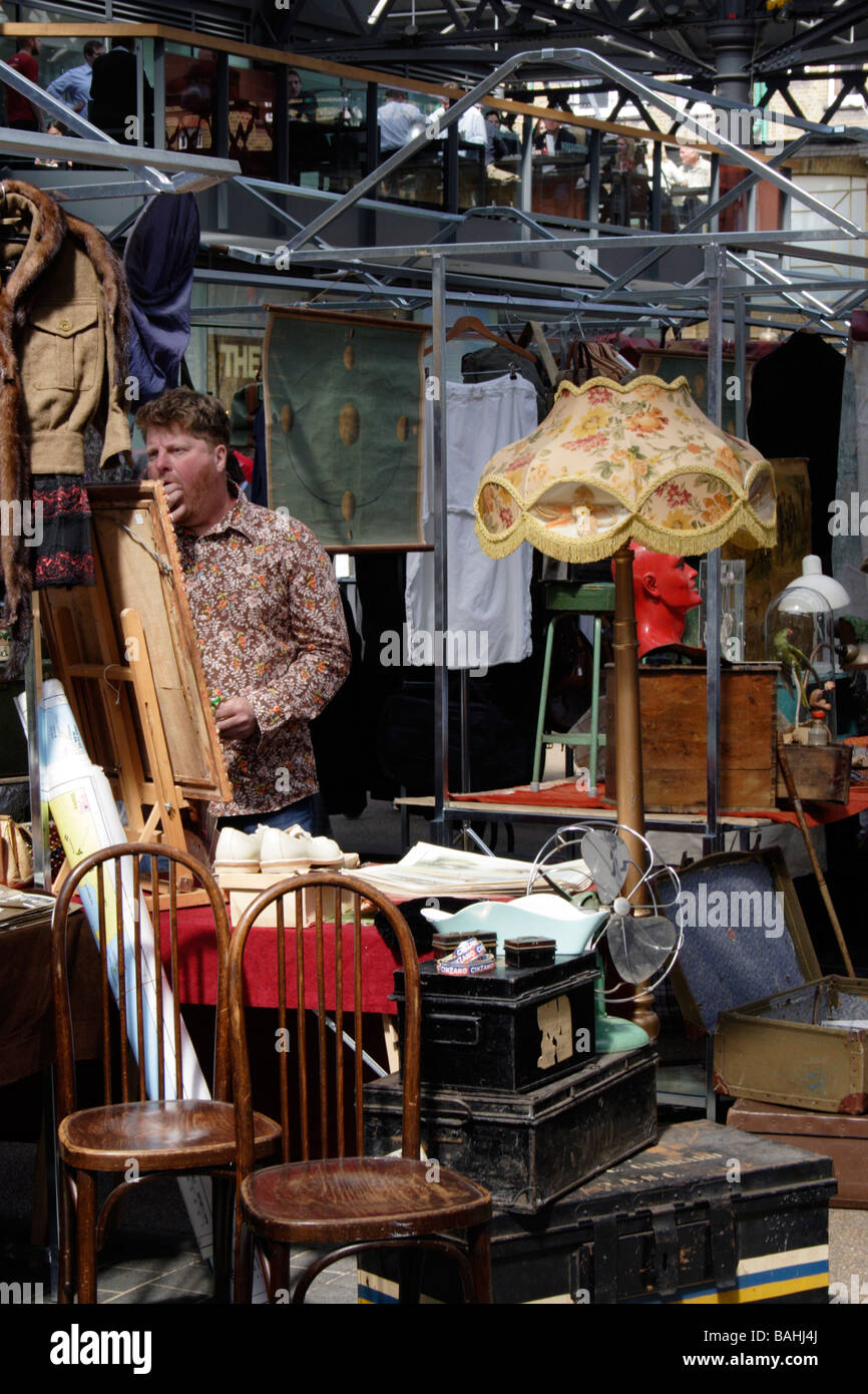 london-spitalfields-antique-market-hi-res-stock-photography-and-images