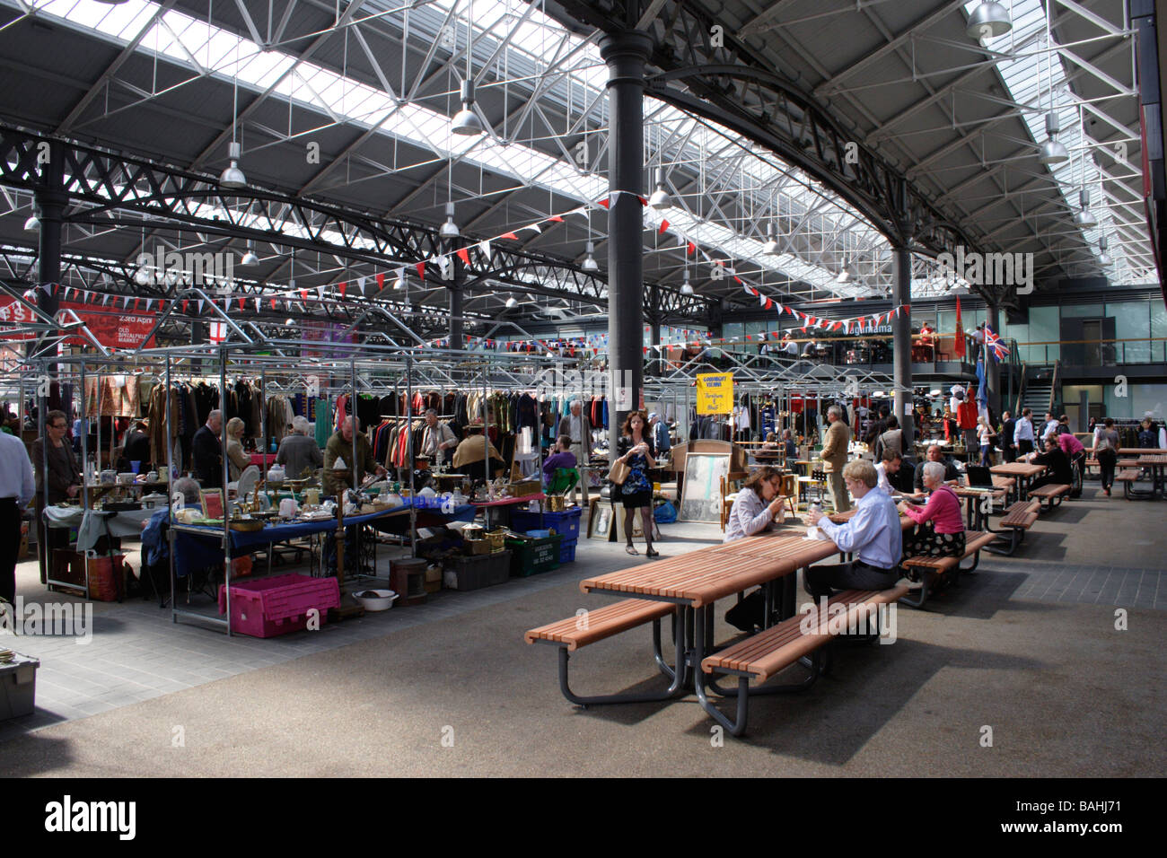 Old Spitalfields Market London April 2009 Stock Photo - Alamy