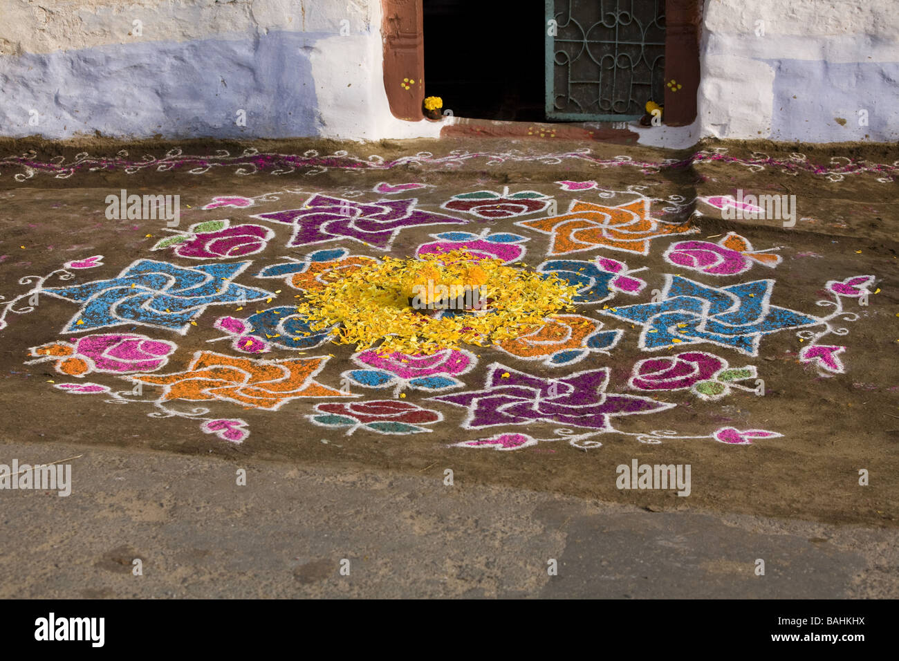 Rangoli festival designs in indian hi-res stock photography and images ...