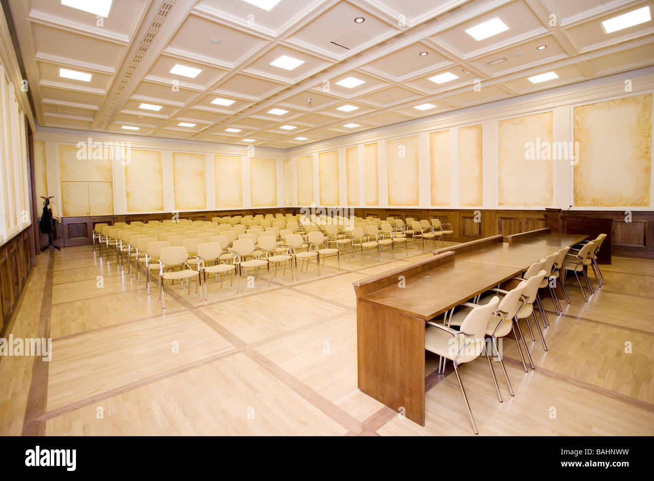 empty meeting room Stock Photo - Alamy