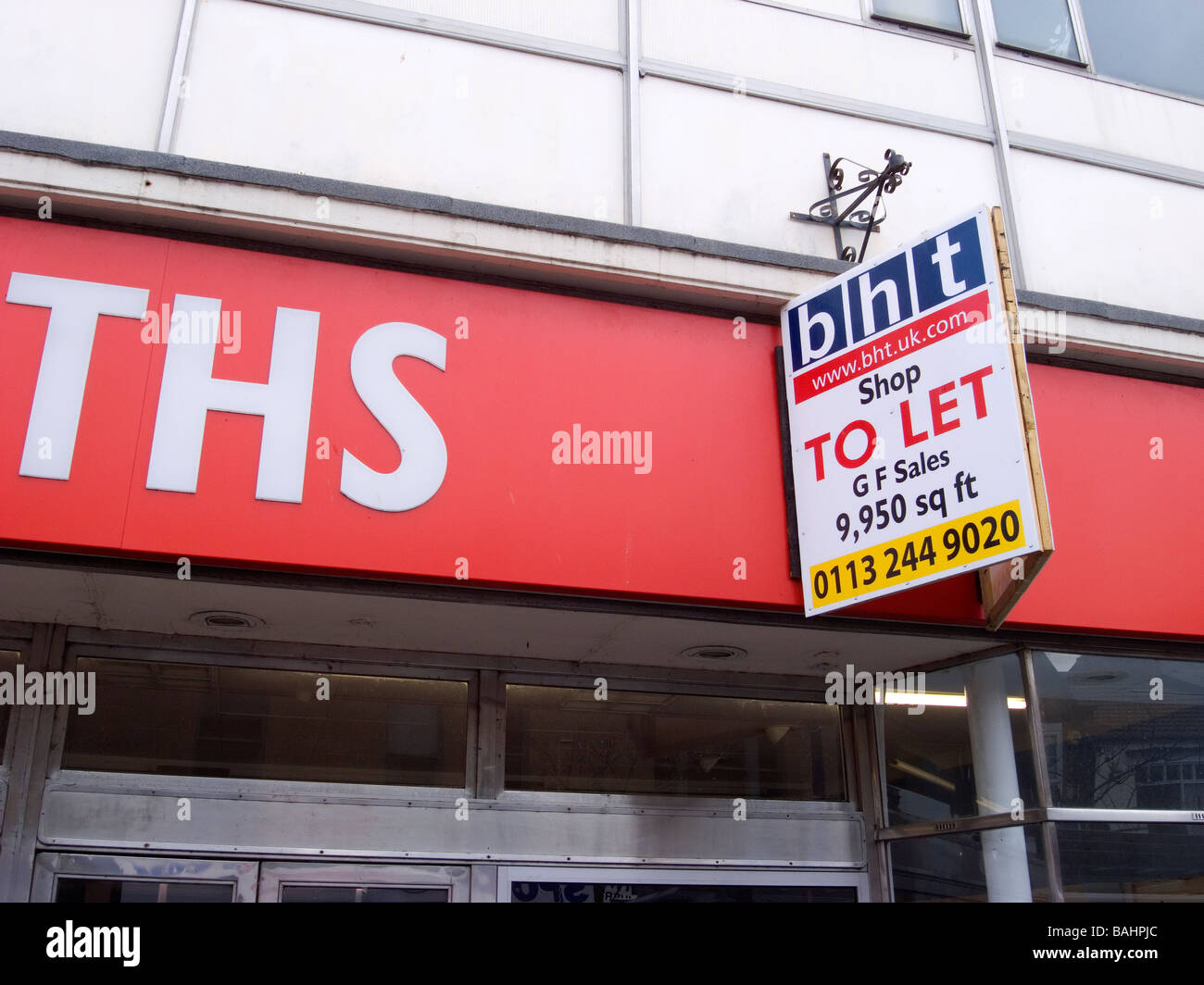 Woolworths shop sign hi-res stock photography and images - Alamy