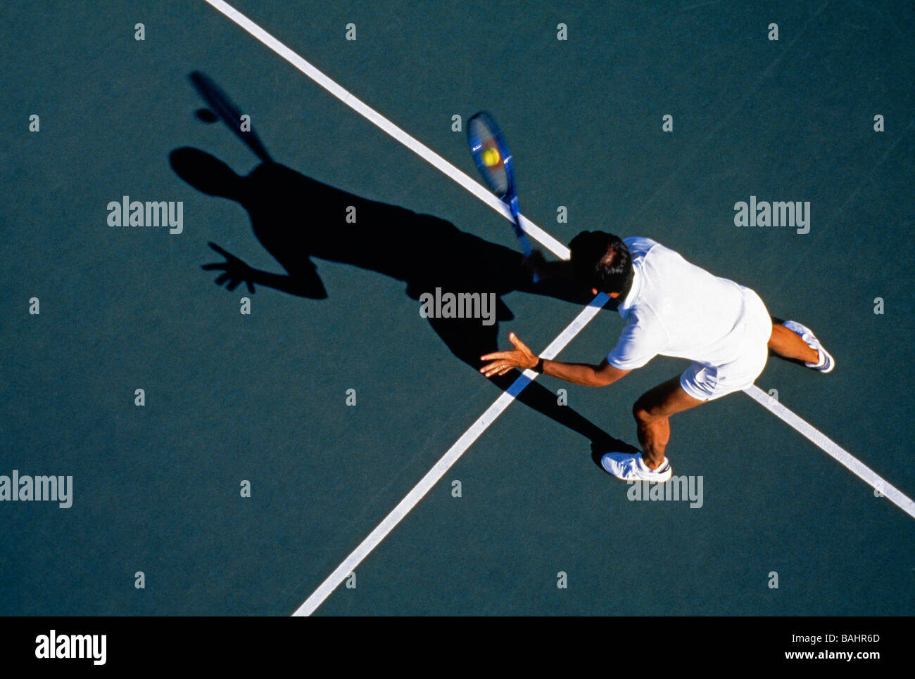 Overhead tennis hi-res stock photography and images - Alamy