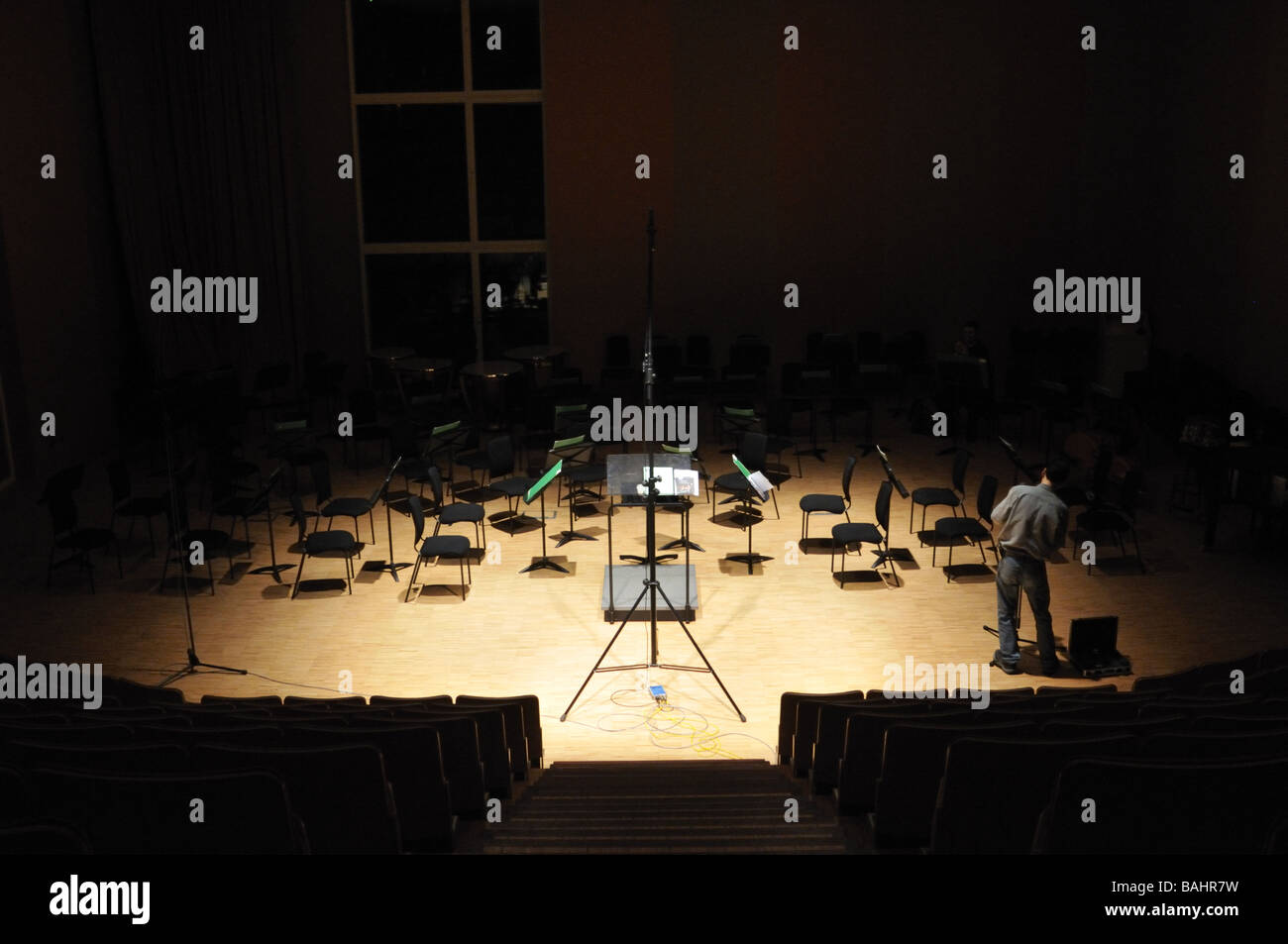 Preparing for concert hi-res stock photography and images - Alamy