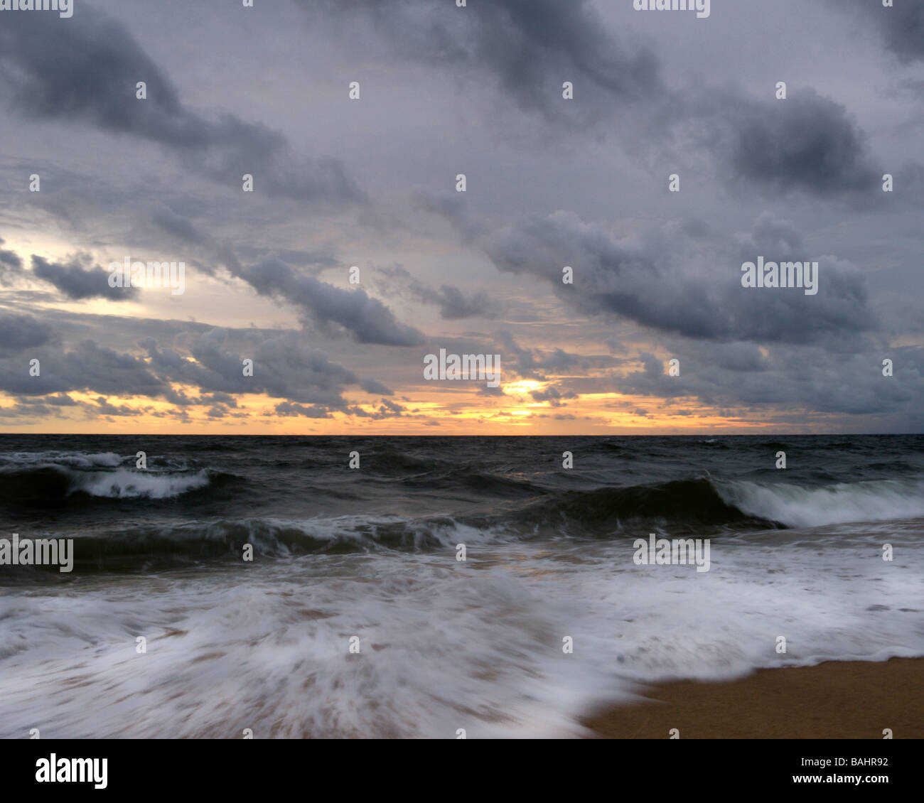 Two heads exposure hi-res stock photography and images - Alamy