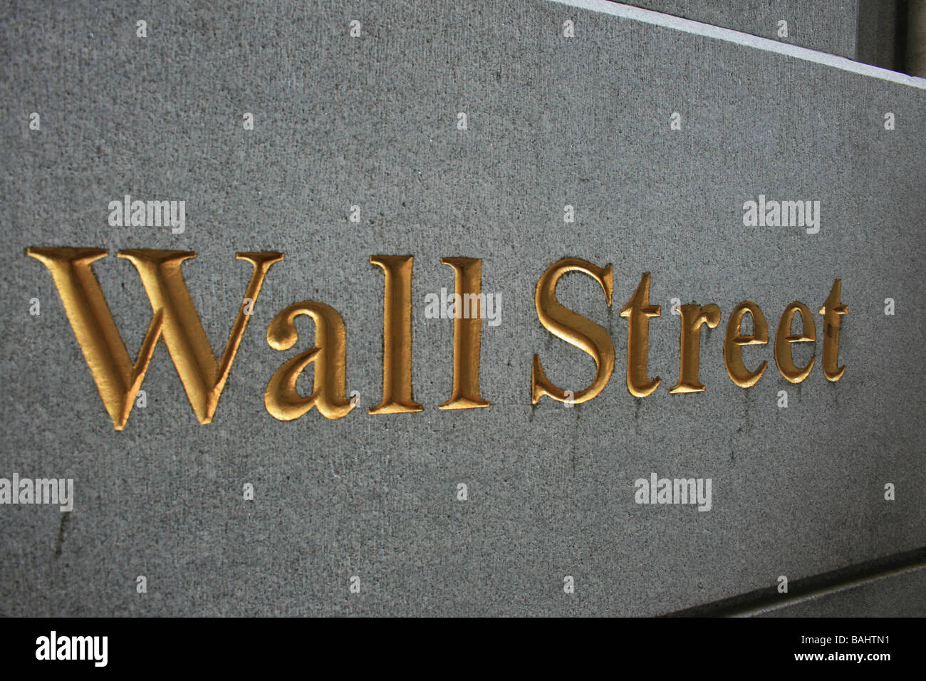 "Wall Street" sign in Lower Manhattan Stock Photo - Alamy