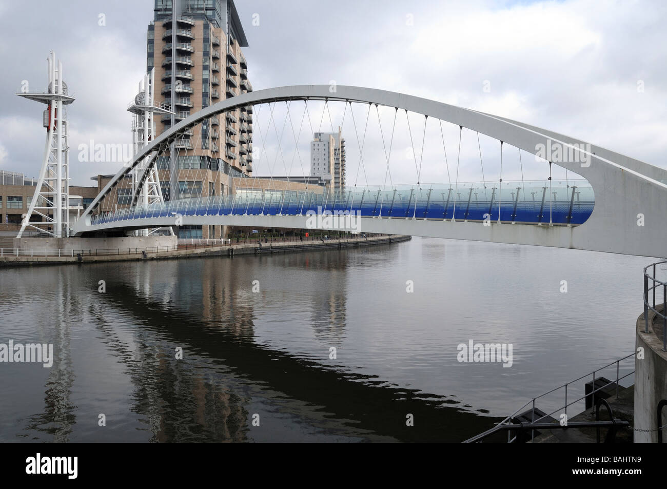 Footbridge bridge manchester hi-res stock photography and images - Alamy
