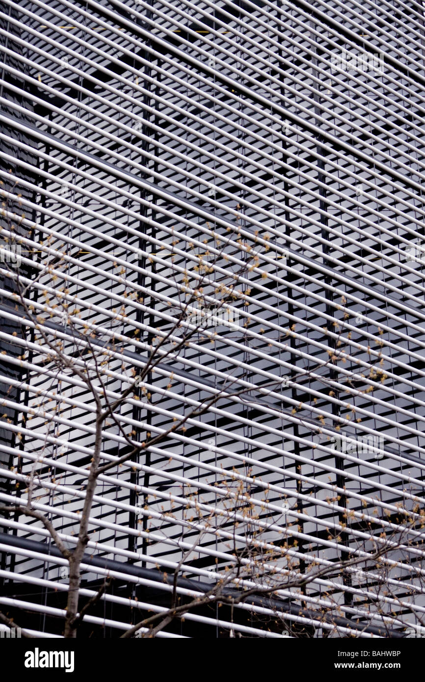 Vertical lines of building hi-res stock photography and images - Alamy