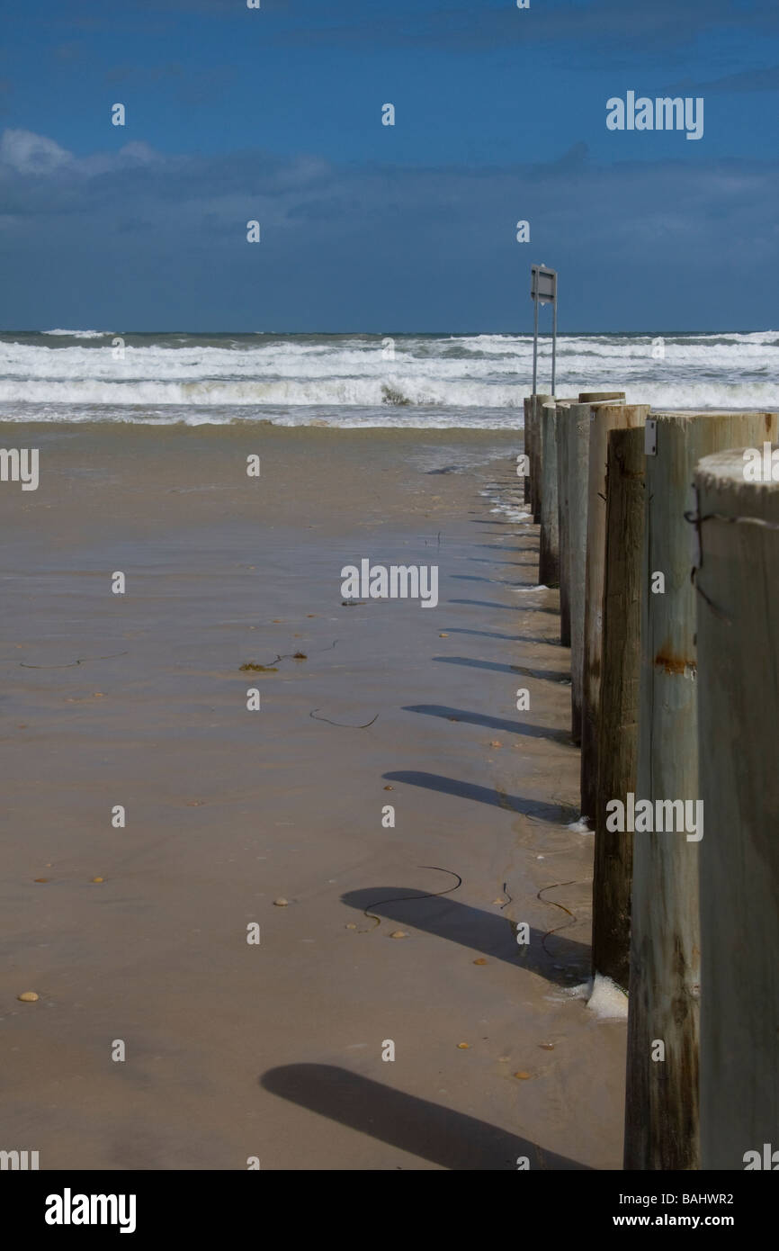 Ocean groynes hi-res stock photography and images - Alamy