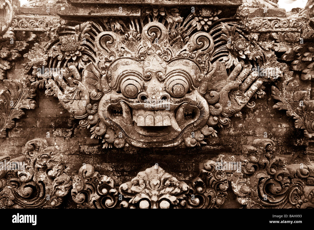 Lion barong hi-res stock photography and images - Alamy