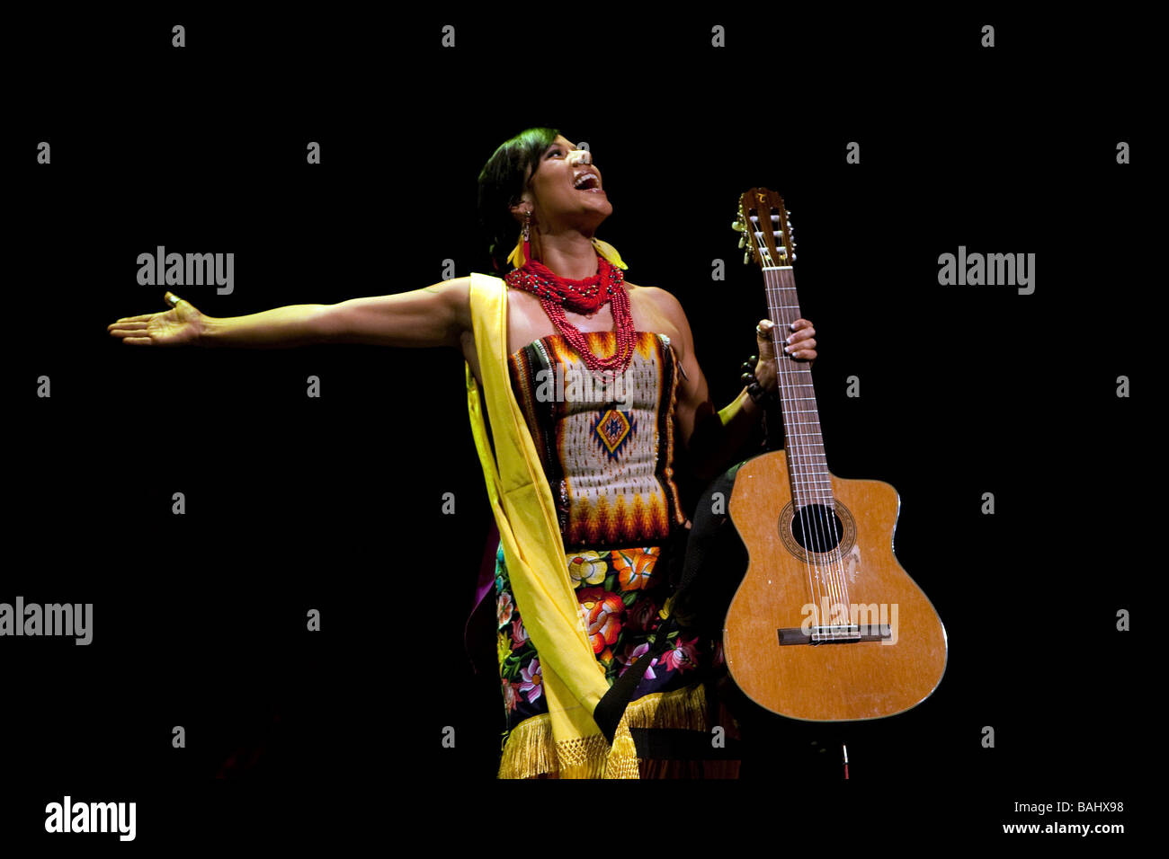 Lila downs hi-res stock photography and images - Alamy