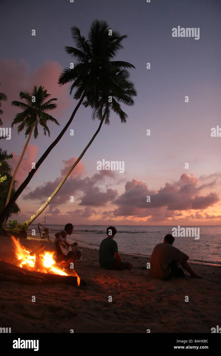 Bonfire on tropical beach Stock Photo - Alamy