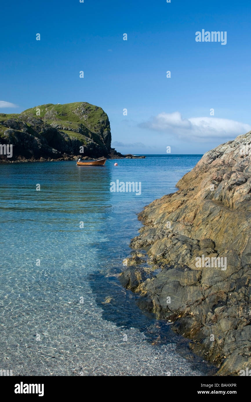 Motorboats in scotland hi-res stock photography and images - Alamy