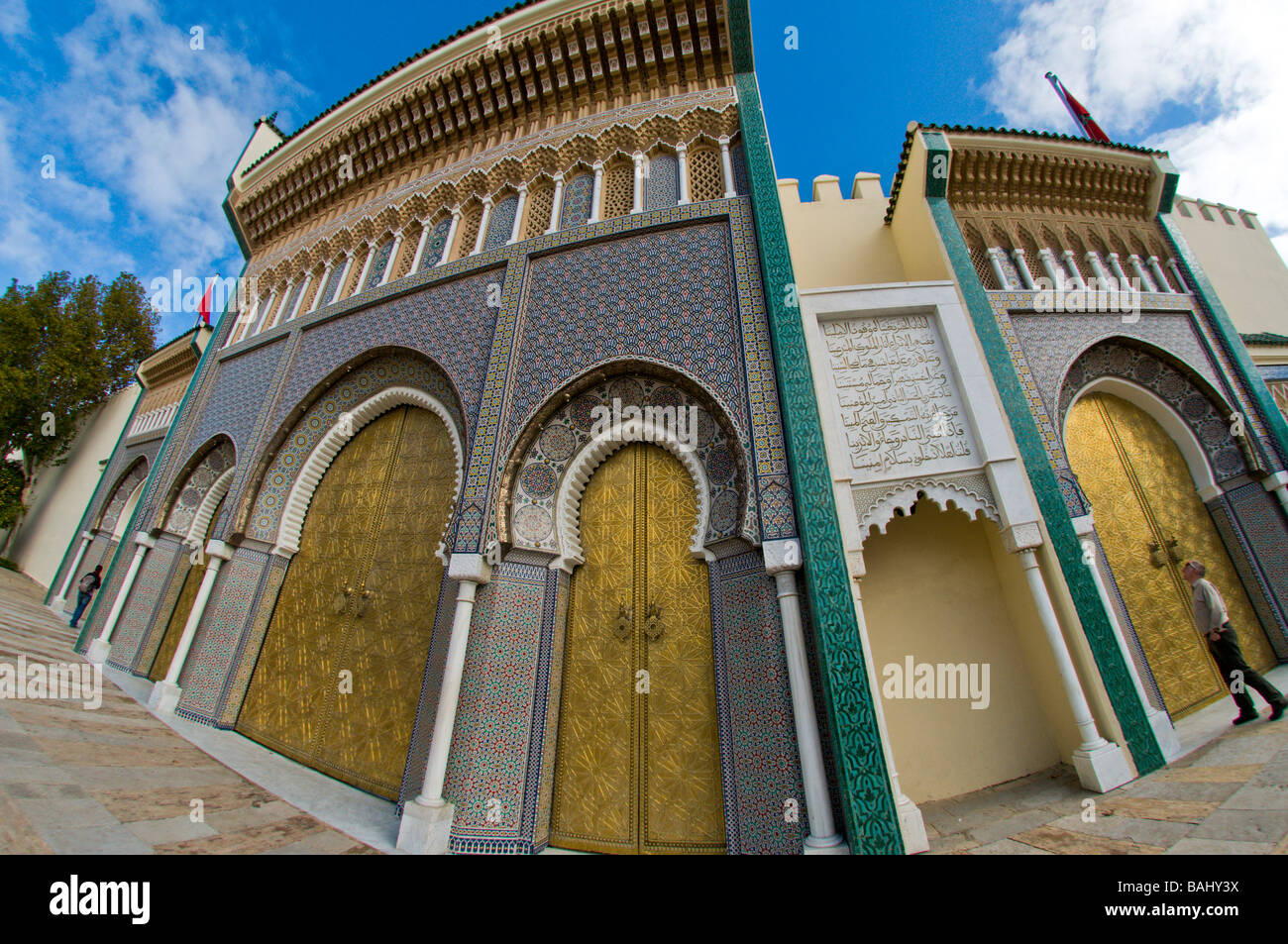 Entrance doorway to the Royal Palace in Fez Morocco Stock Photo - Alamy