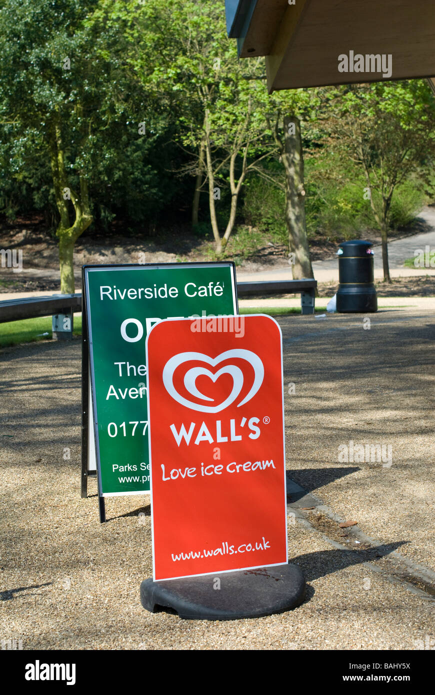 Preston cafe hi-res stock photography and images - Alamy