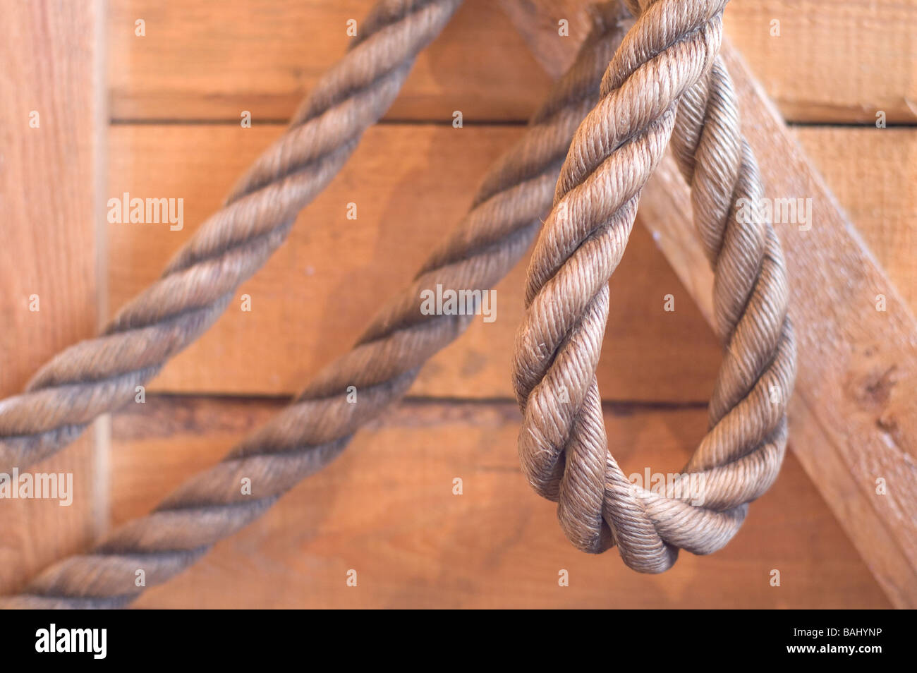 Thick Rope over Packing Crate Stock Photo - Alamy