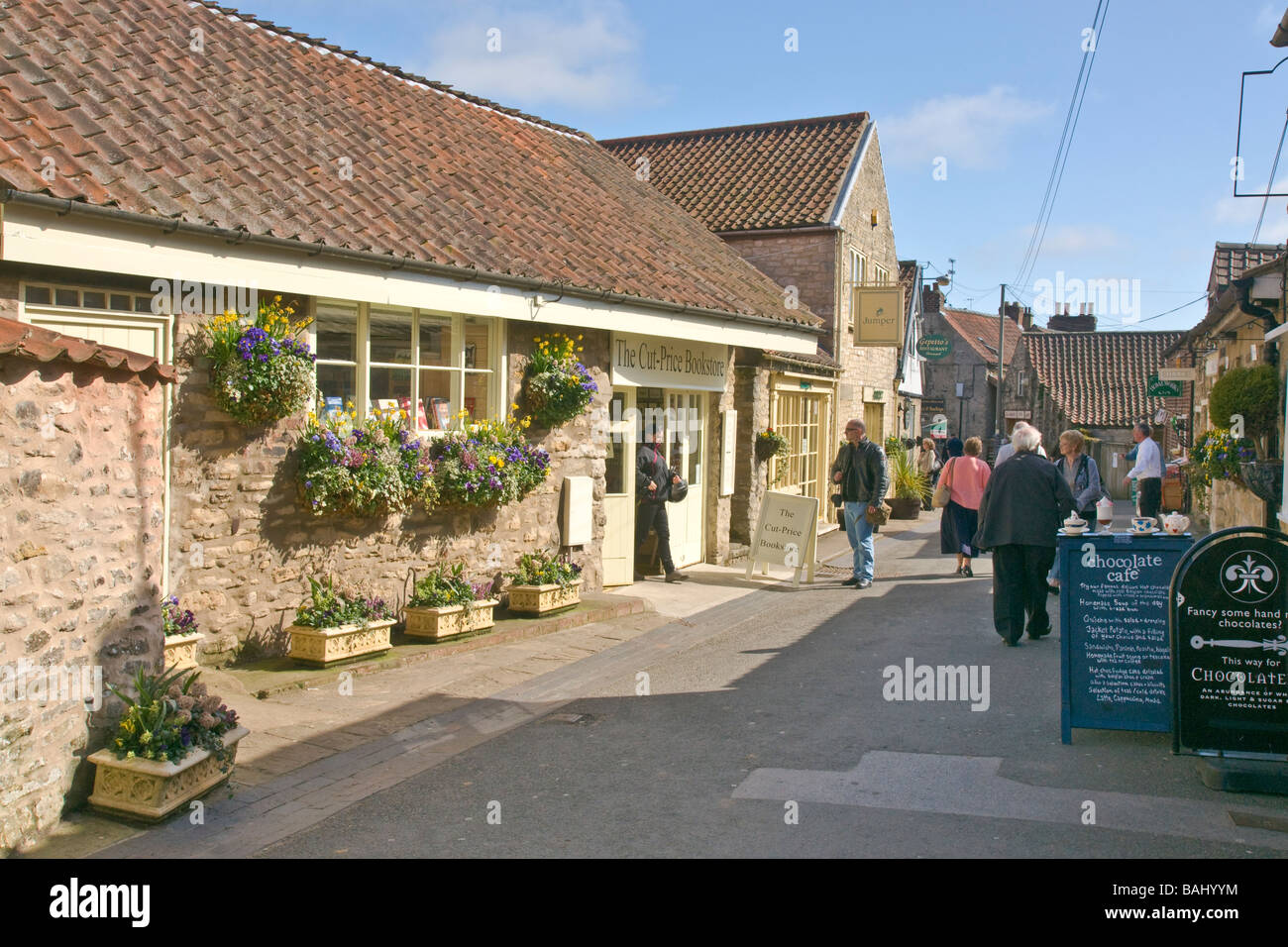 Pedestrian only street in helmsley hi-res stock photography and images ...