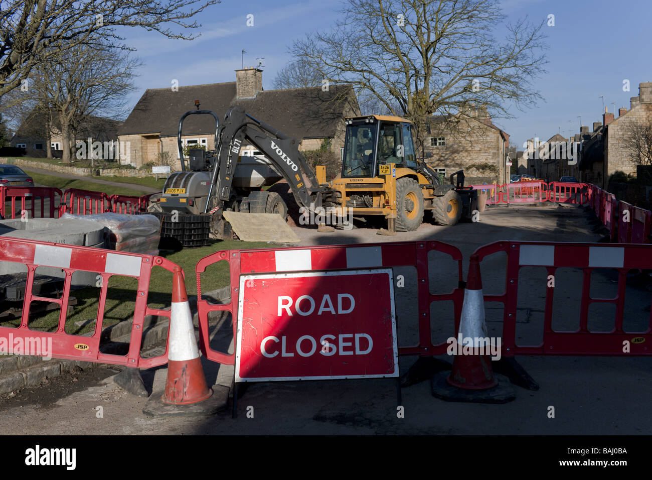 Public road works hi-res stock photography and images - Alamy