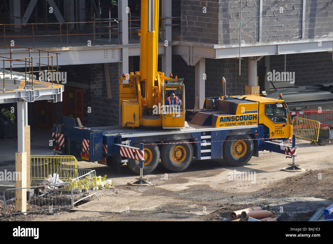 Mobile crane on building site Stock Photo - Alamy