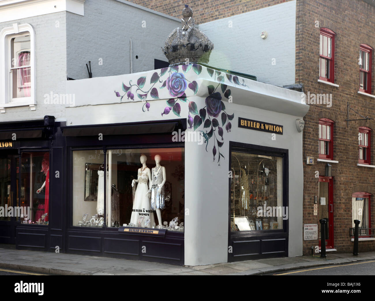 Butler And Wilson High Resolution Stock Photography and Images - Alamy