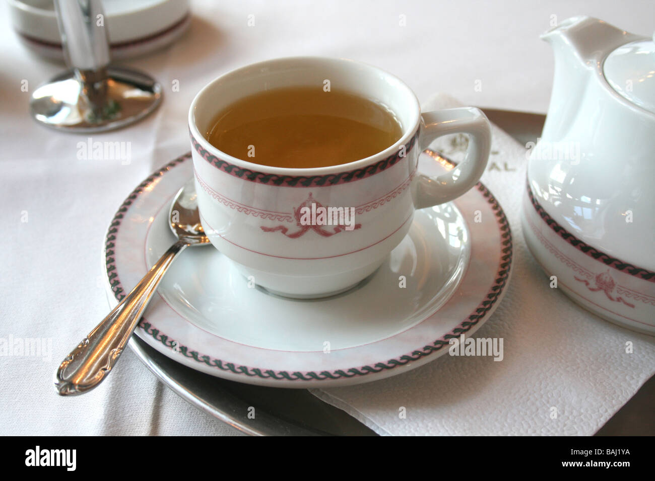 Traditional five o clock cap of tea Stock Photo - Alamy