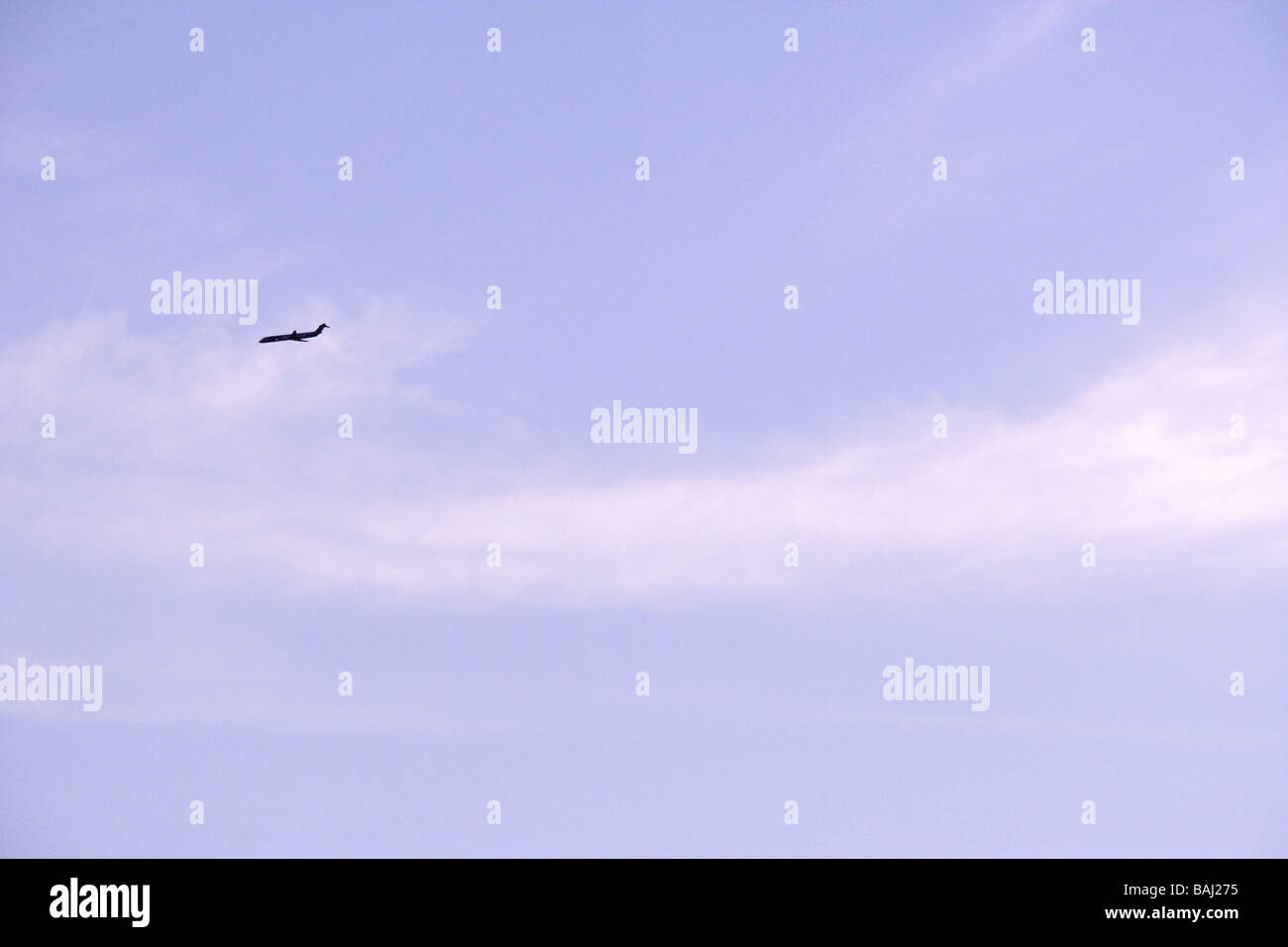 Commercial Aviation, Aircraft in flight Stock Photo - Alamy