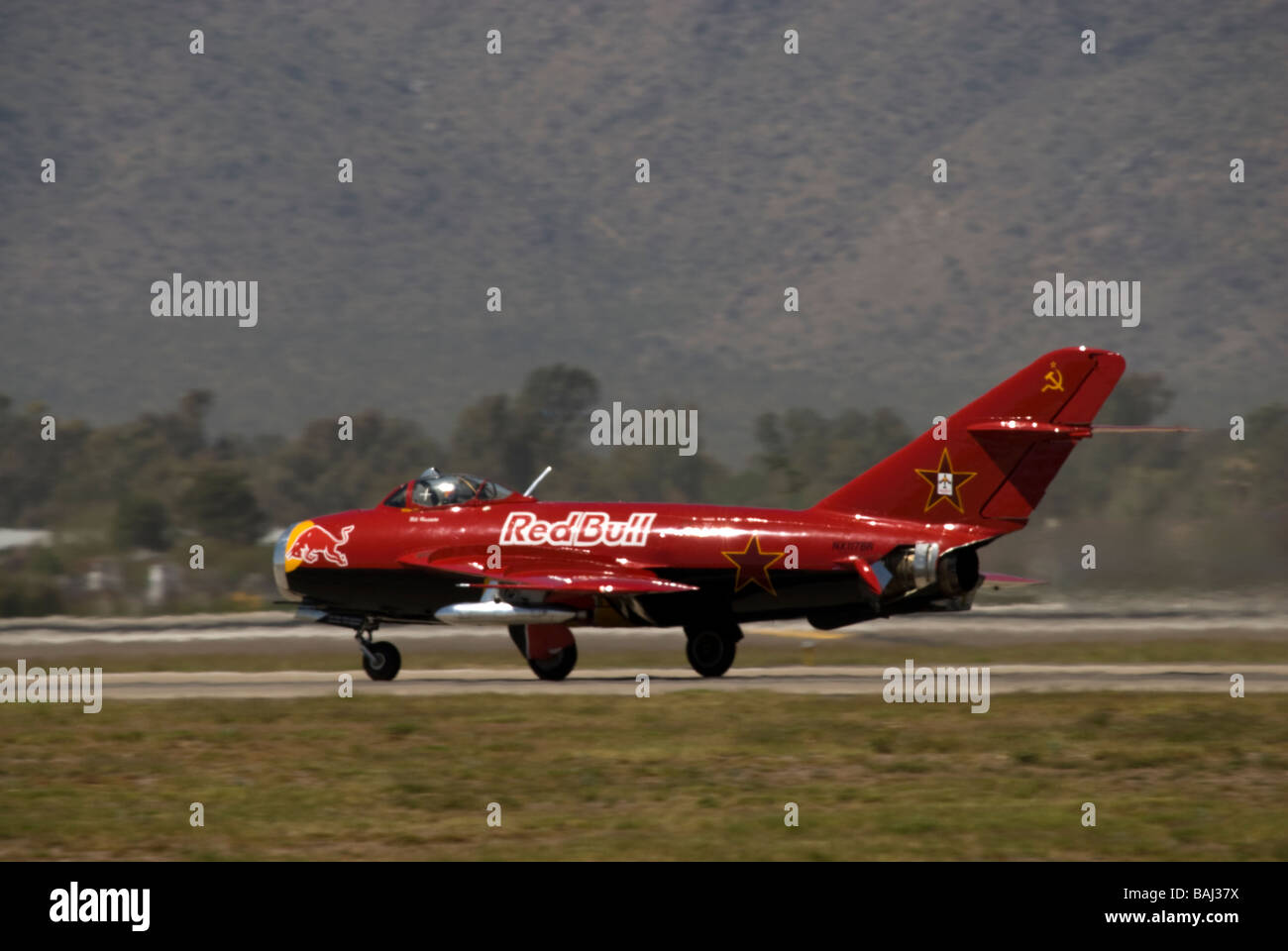 Mig 17f hi-res stock photography and images - Alamy
