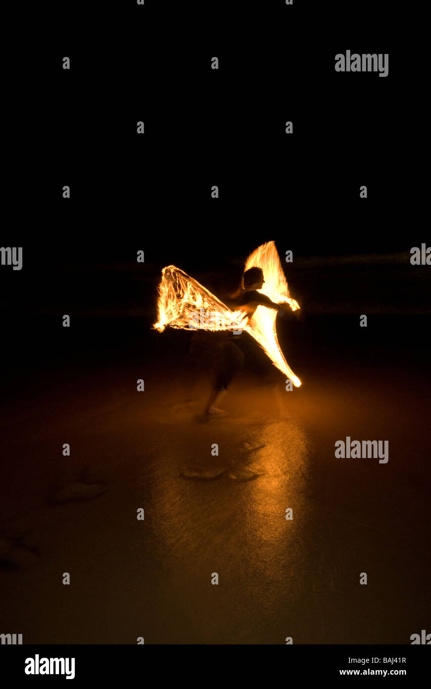 Polynesia fire dancing hi-res stock photography and images - Alamy