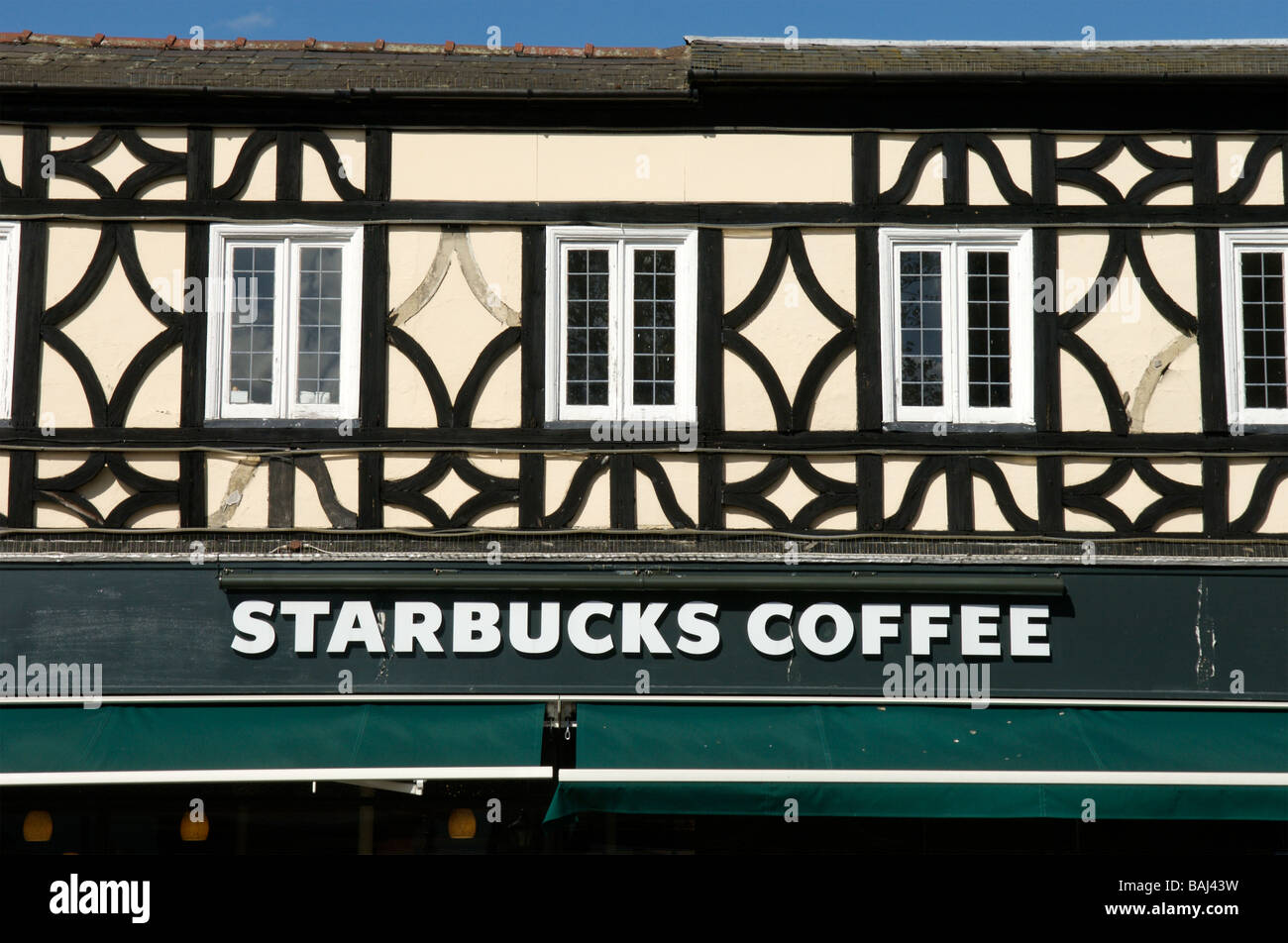 Black and white starbucks hi-res stock photography and images - Alamy