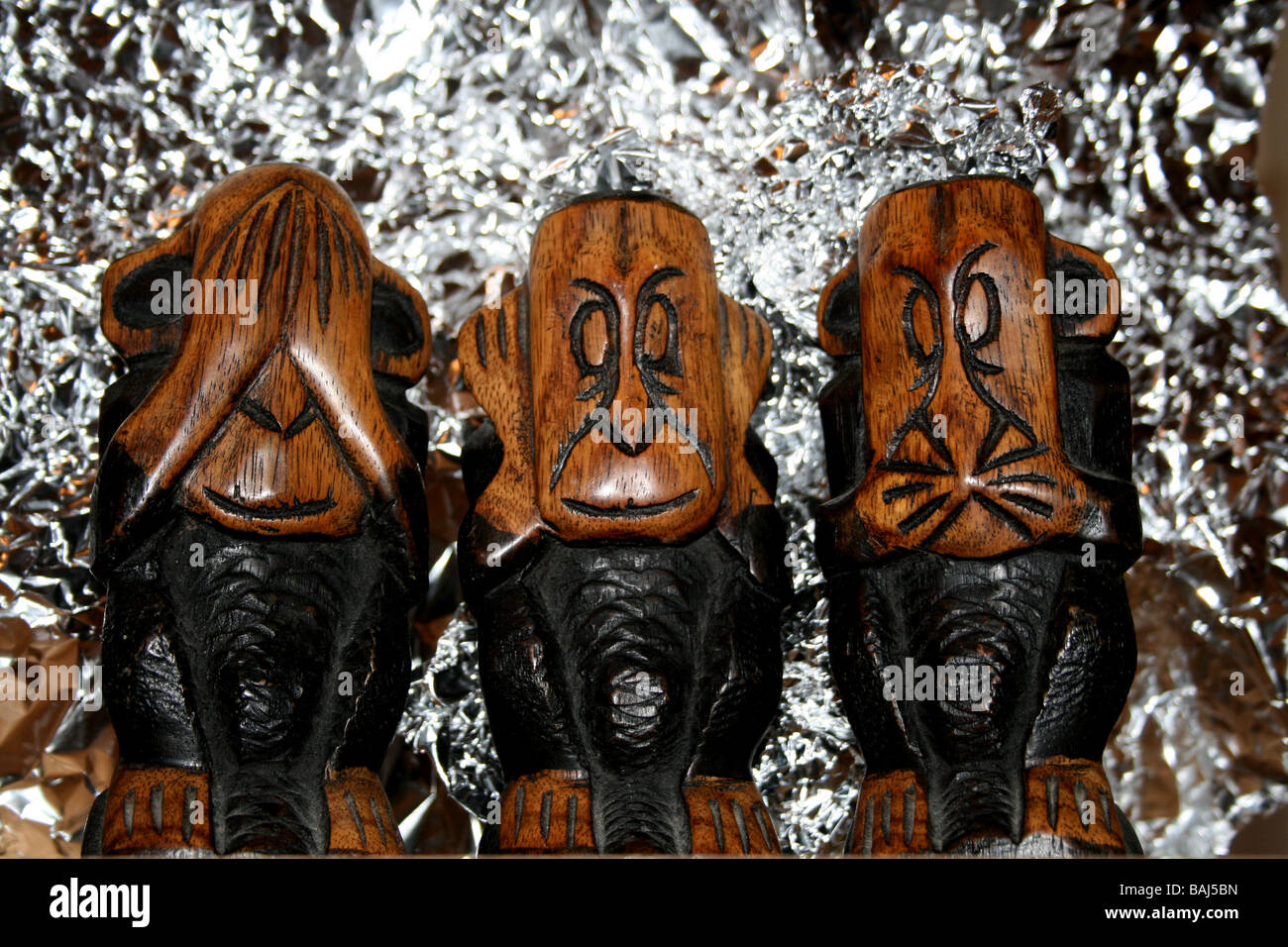 Three monkeys hi-res stock photography and images - Alamy