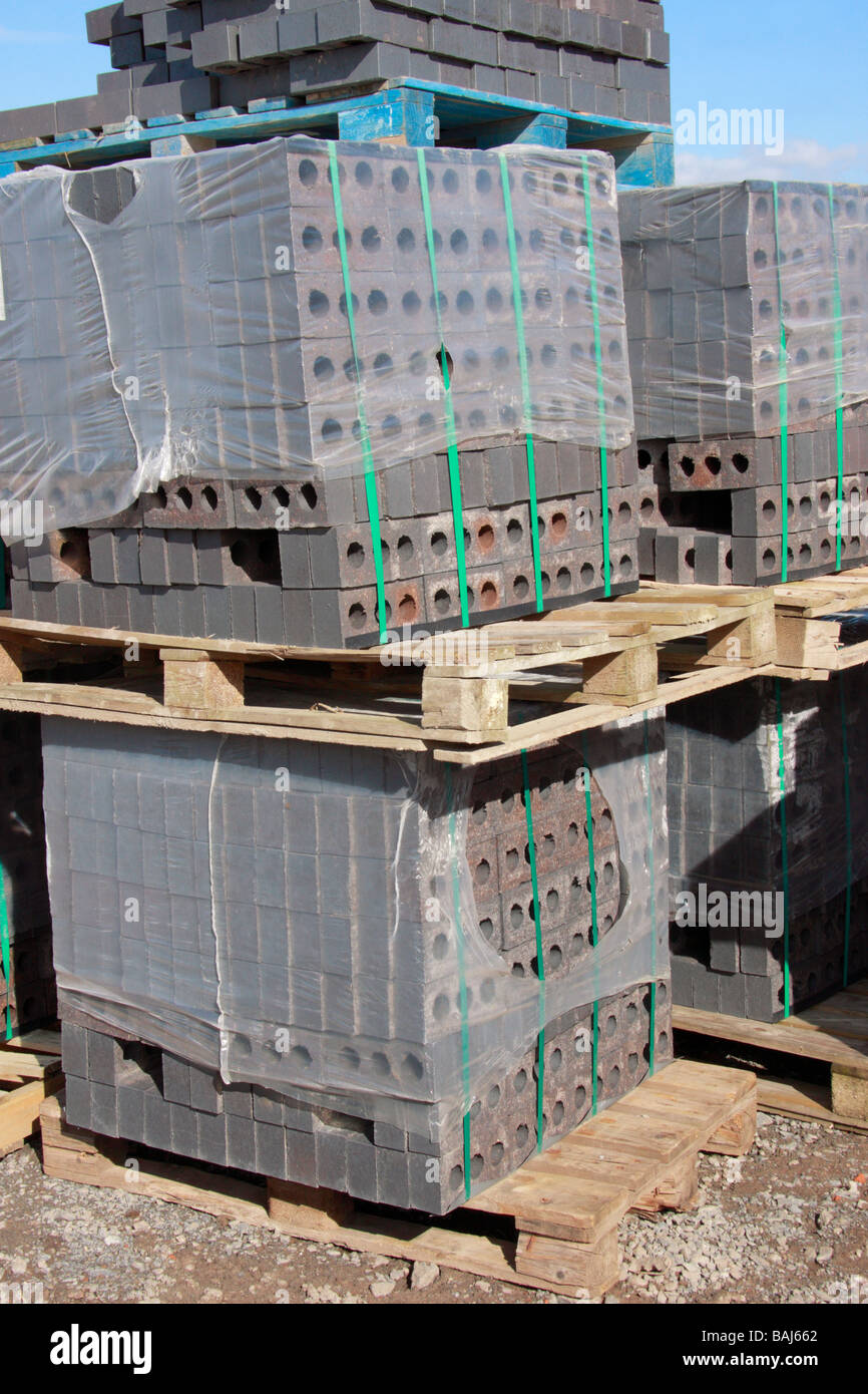 Building bricks hi-res stock photography and images - Alamy