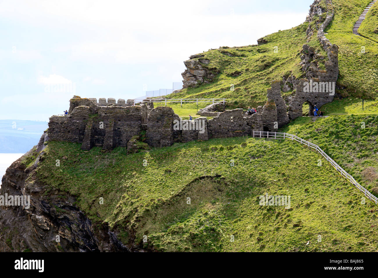 Tintagel castle hi-res stock photography and images - Alamy