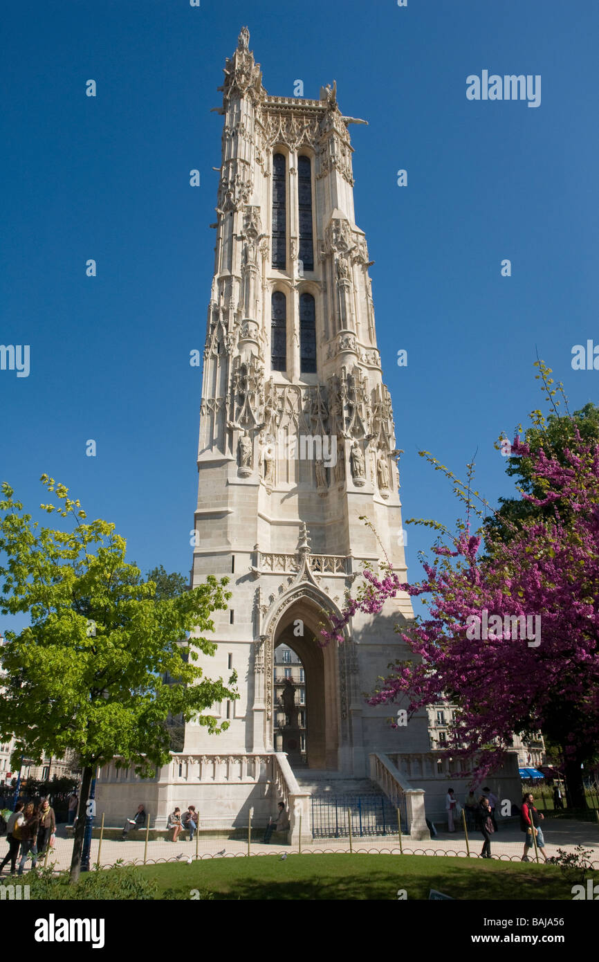 Old tower saint jacques hi-res stock photography and images - Alamy