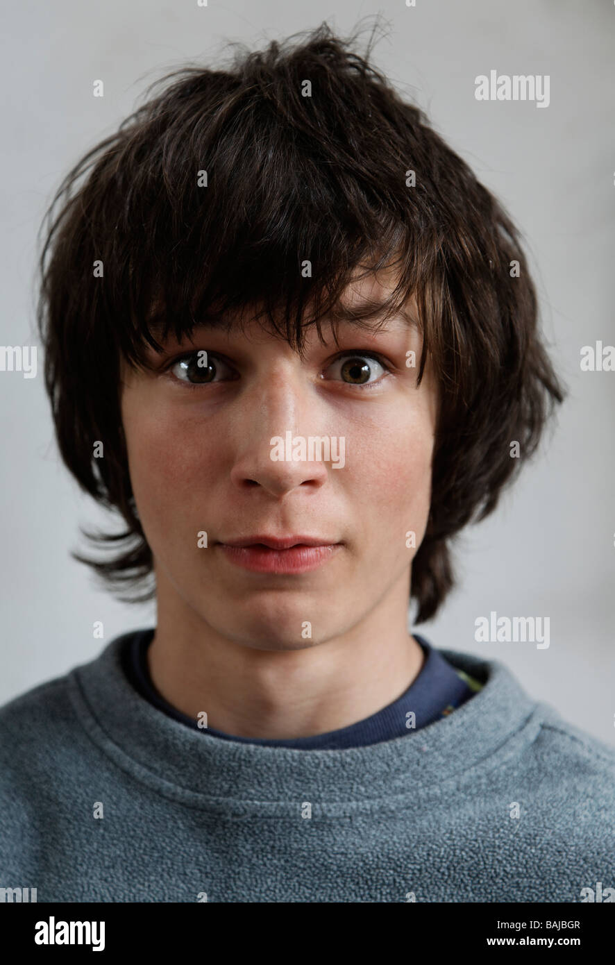 Looking startled hi-res stock photography and images - Alamy