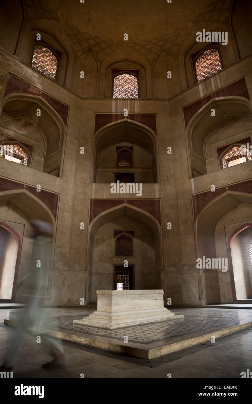 Tomb of Emperor Humayun (Humayuns tomb). Delhi, India Stock Photo - Alamy