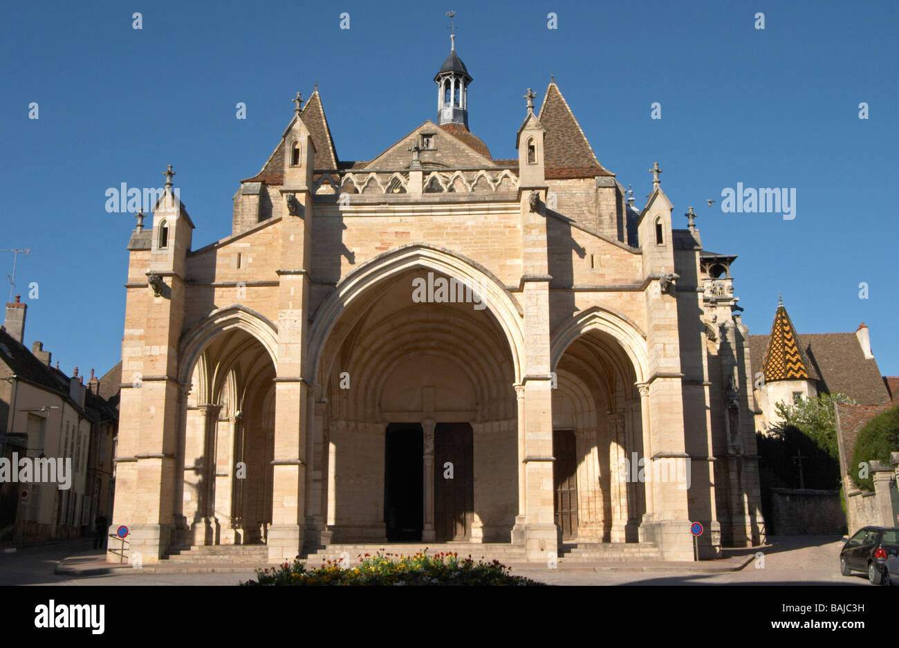 Beaune cathedral hi-res stock photography and images - Alamy